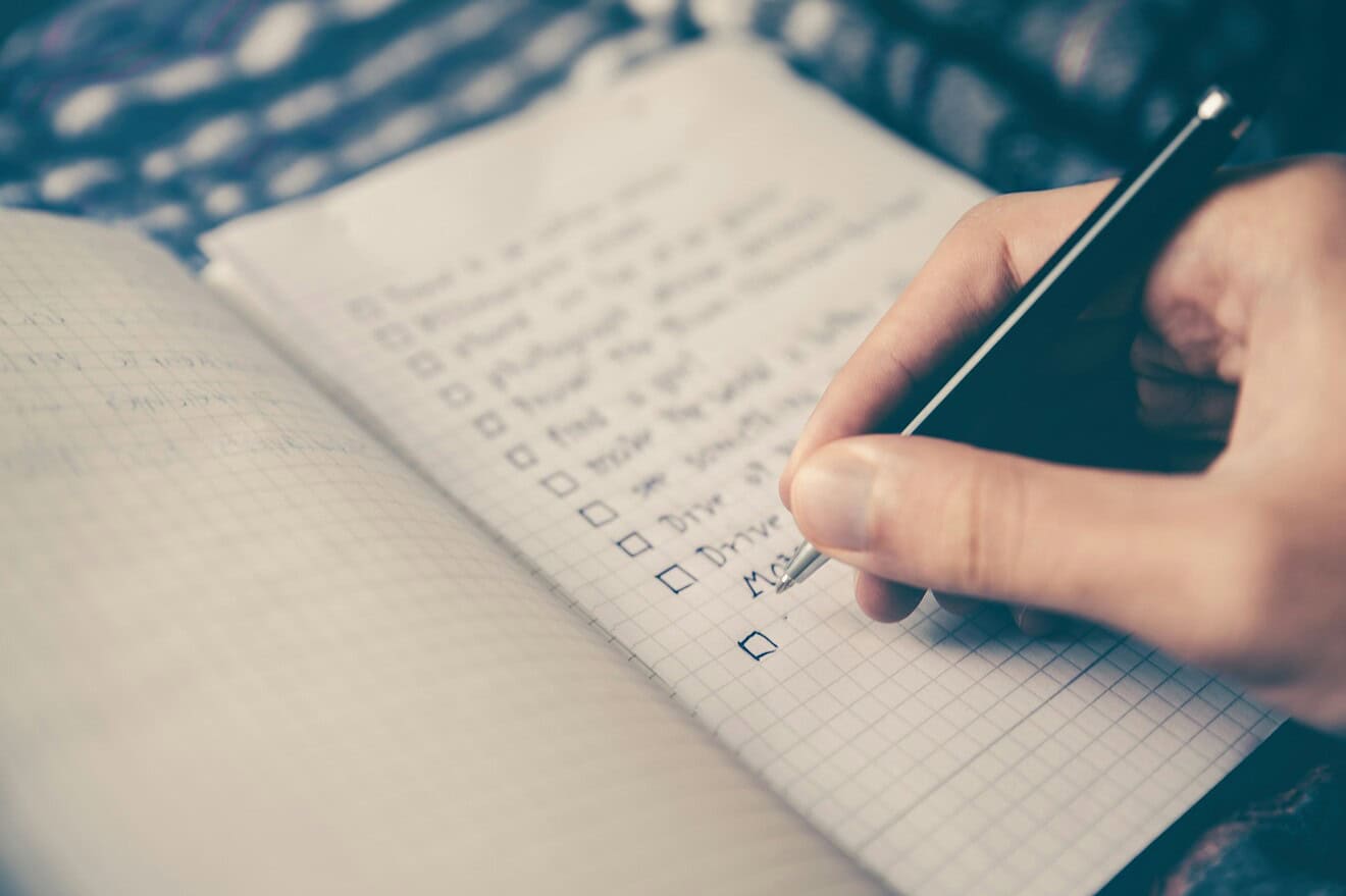 Checklist Investing: How A Simple Framework Improves Investment Decisions